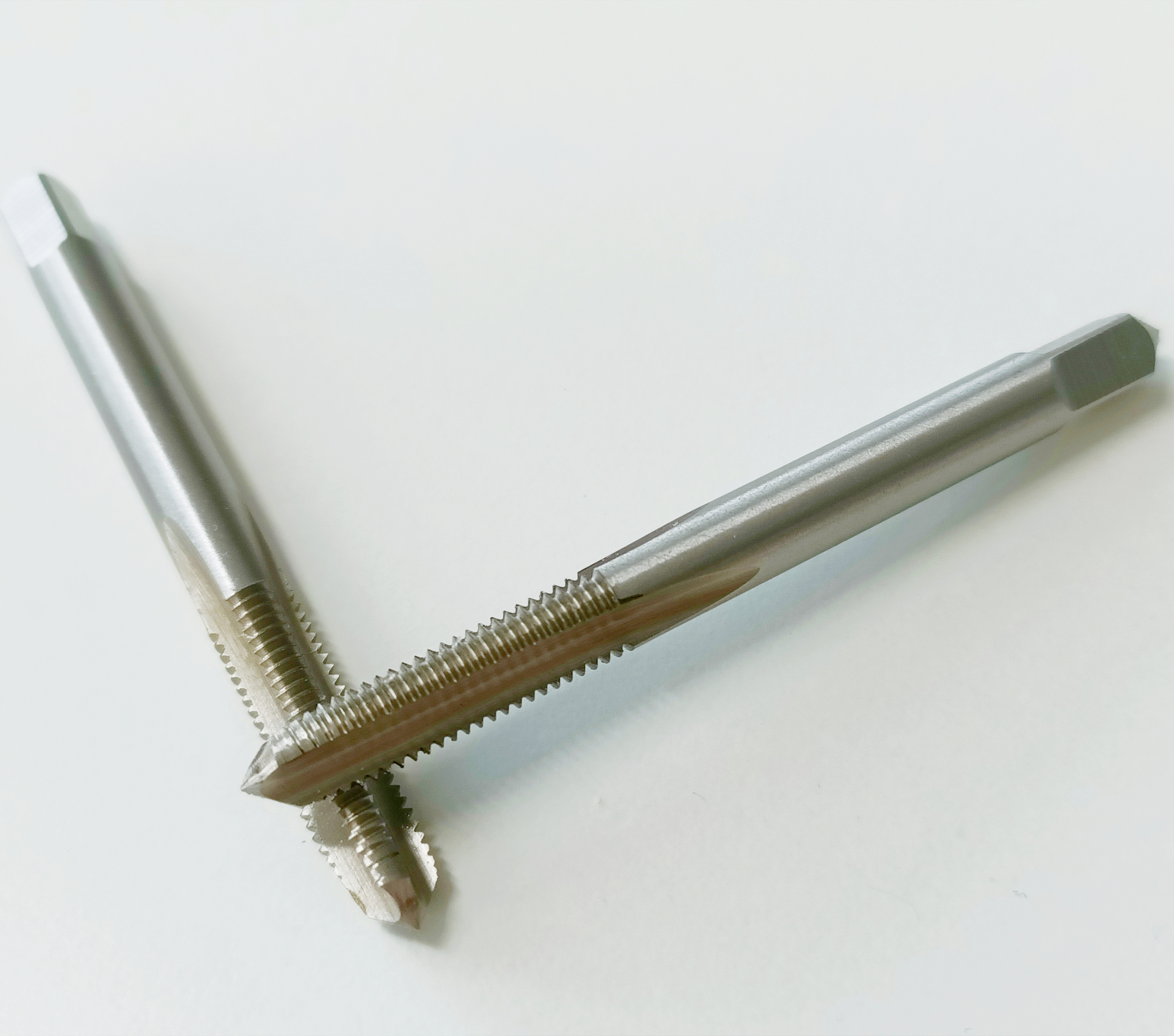 UNC Fully Ground HSS Straight Groove American Standard Spiral Tap